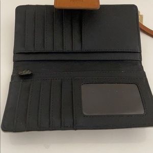 Fossil | Bags | Fossil Wallet | Poshmark